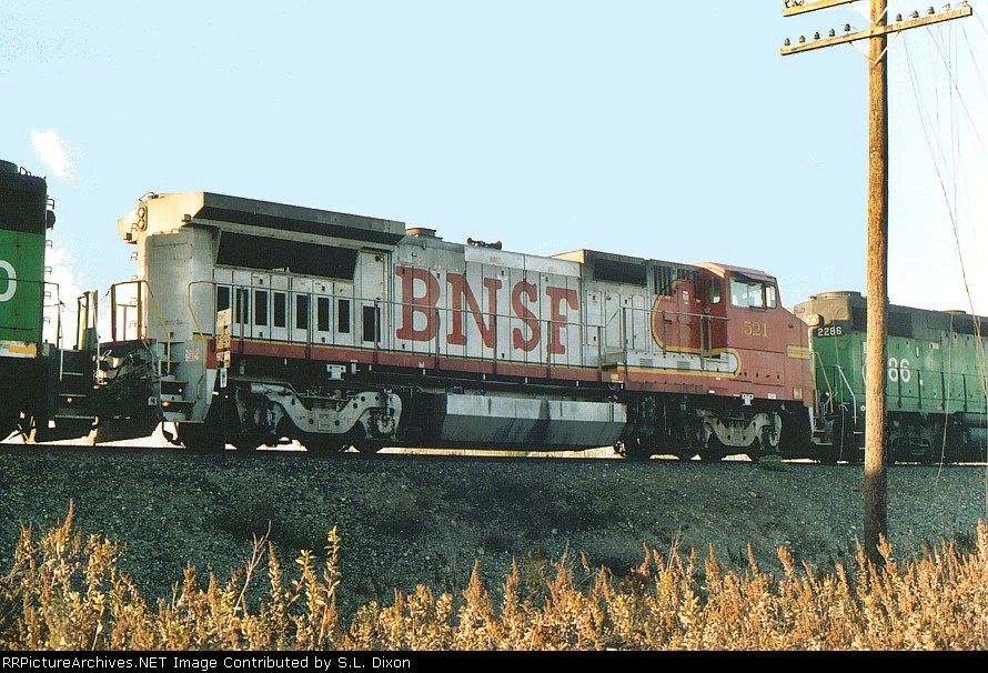 BNSF 521
